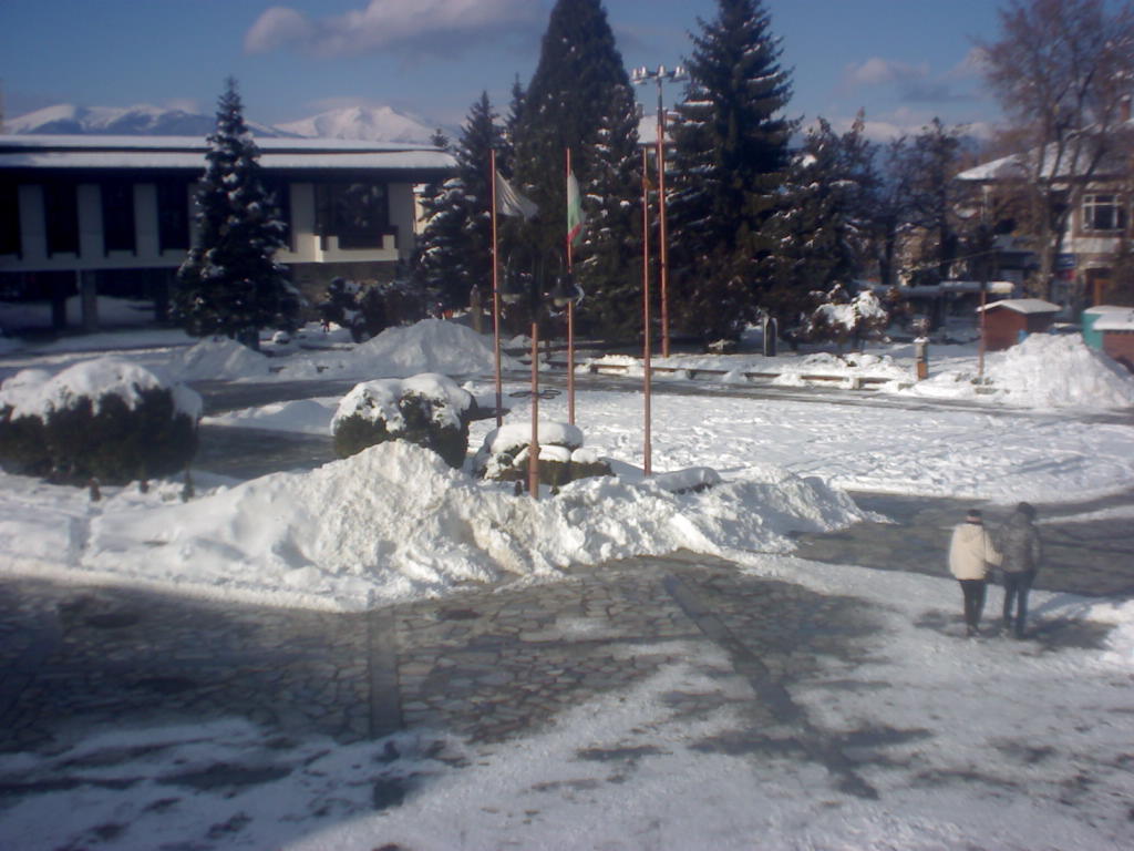 Bansko ski resort in Bulgaria: winter resort for skiing and ...